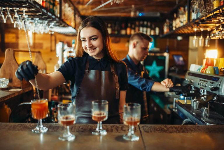 Bartending Tutorials & Training, Bar Tricks, Drink Recipes & More ...